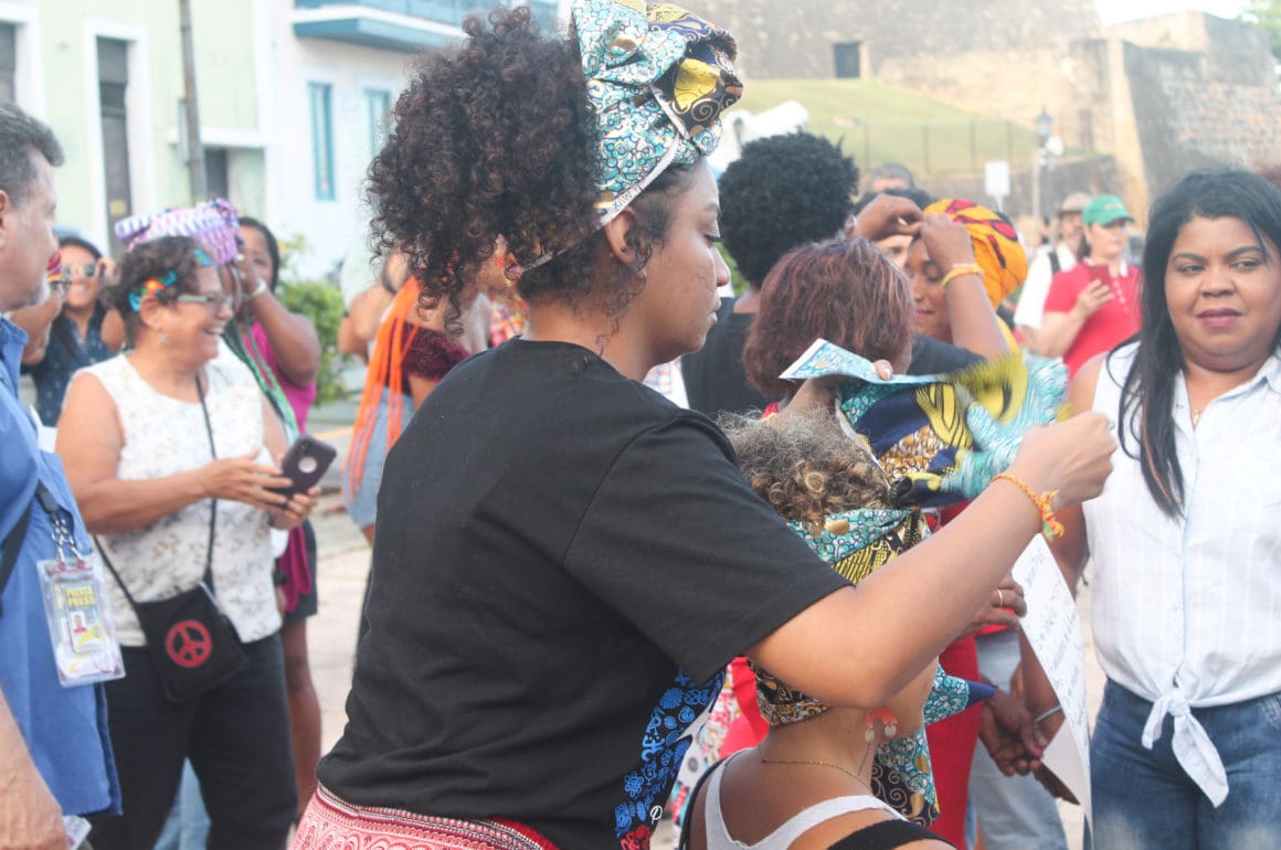 Turbanteo, música y poesía para visibilizar la resistencia de las ...