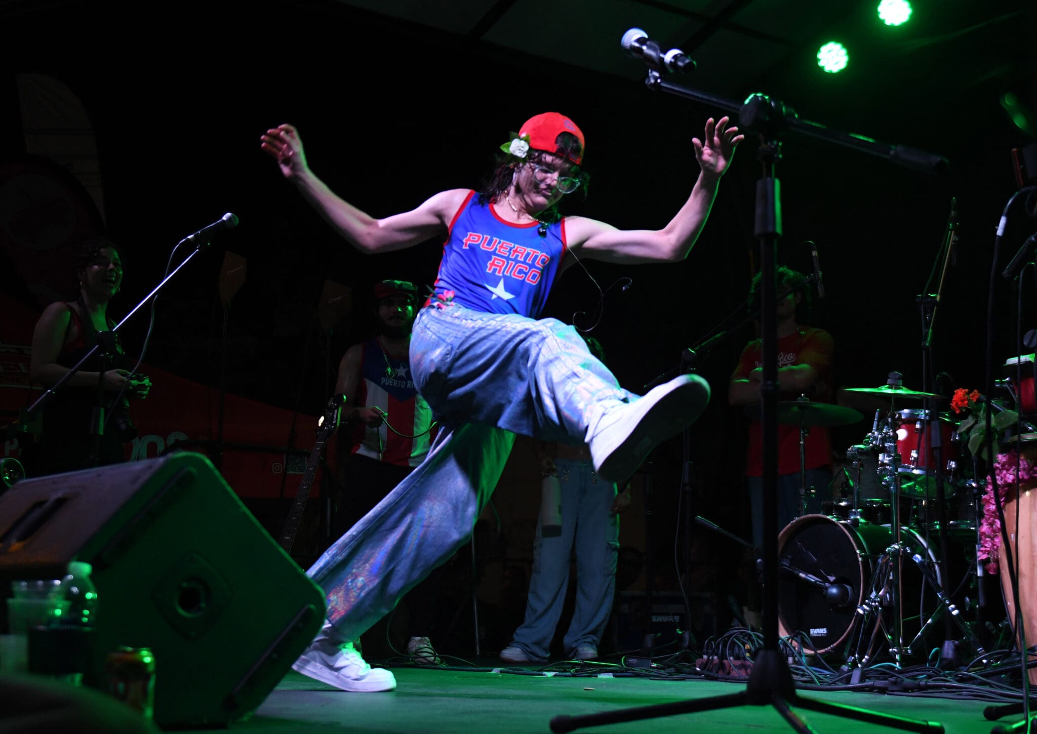 Lorén Aldarondo Torres: la vocalista de la banda Chuwi apalabra el ...