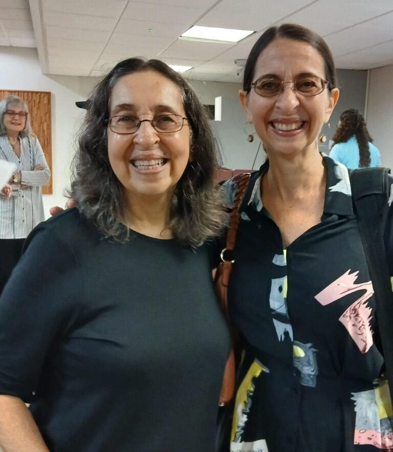 Rinden homenaje a la escritora puertorriqueña Ana Lydia Vega - Todas